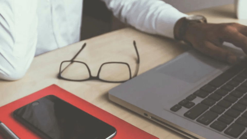 5 Ways To Build Your Professional Persona | Word & Sole