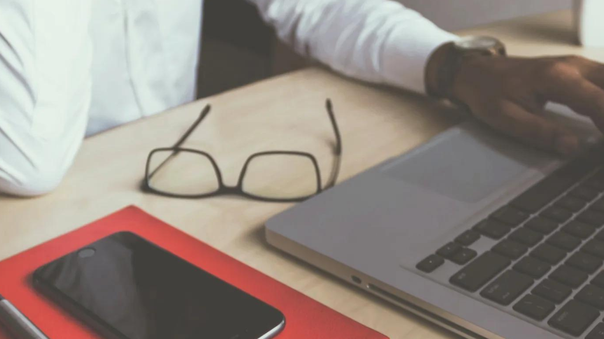 5 Ways To Build Your Professional Persona | Word & Sole